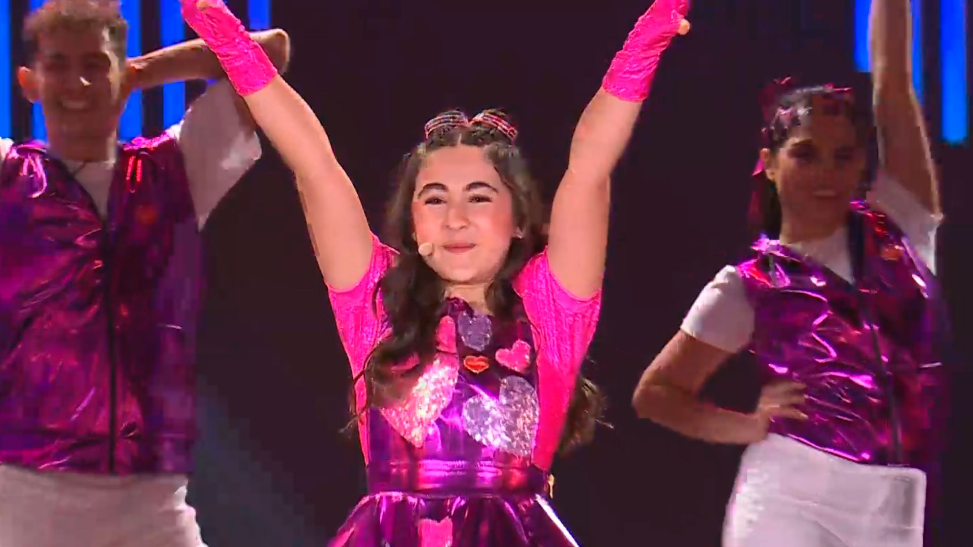 Lara Campos hizo delirar a los niños del Teatro Teletón durante su ...